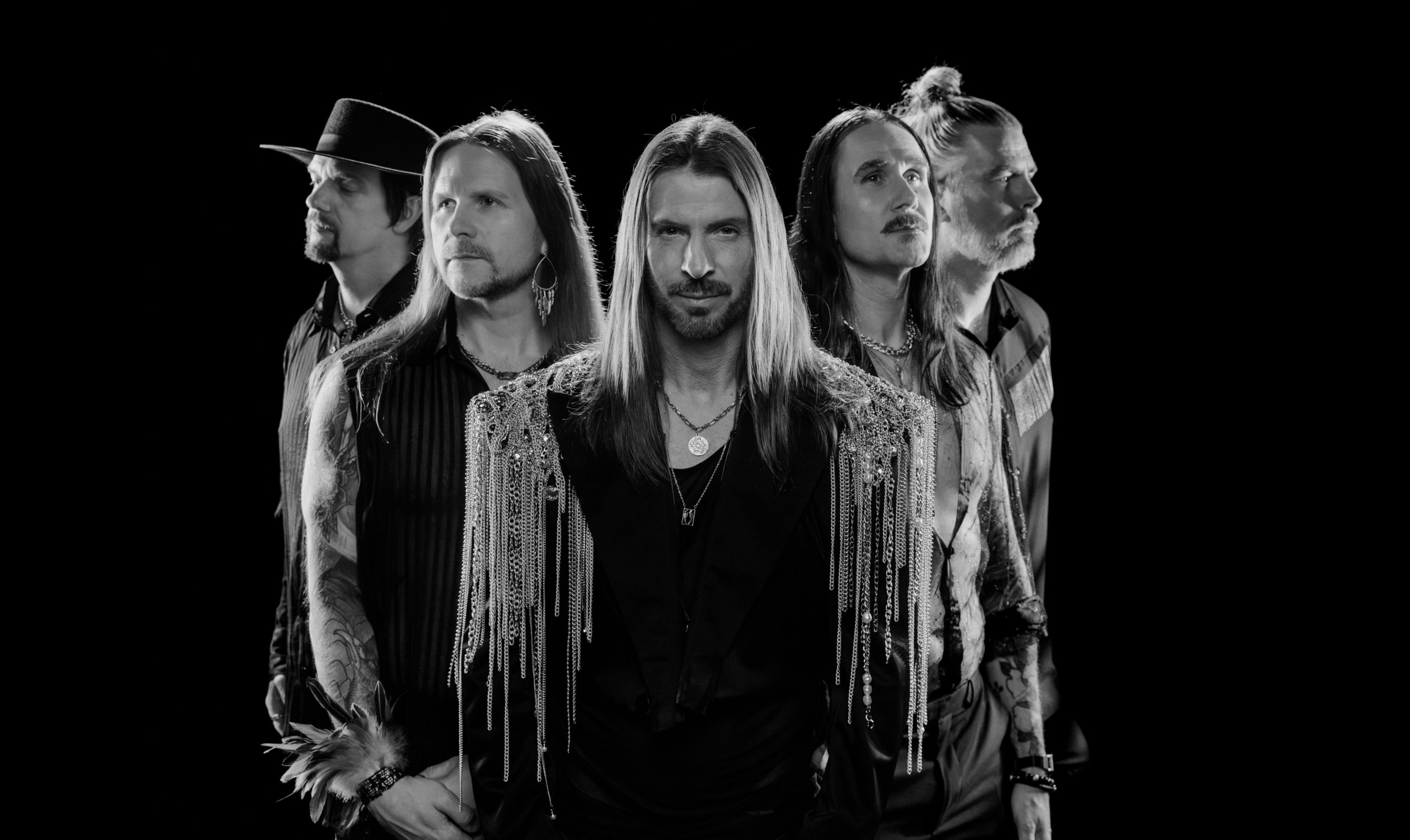 Nestor present brand new anthem “Caroline”